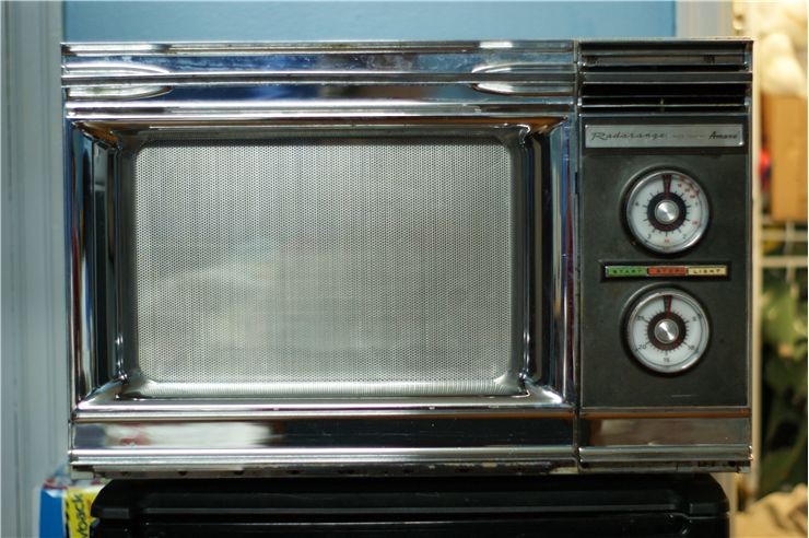Who remembers messing with the old radar range microwave, my unc
