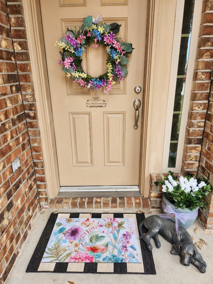 Spring front door decor.