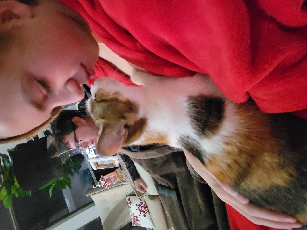 Post your snuggle pictures